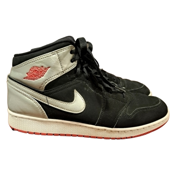 Nike | Shoes | Nike Air Jordan Retro Mid Johnny Kilroy | Poshmark